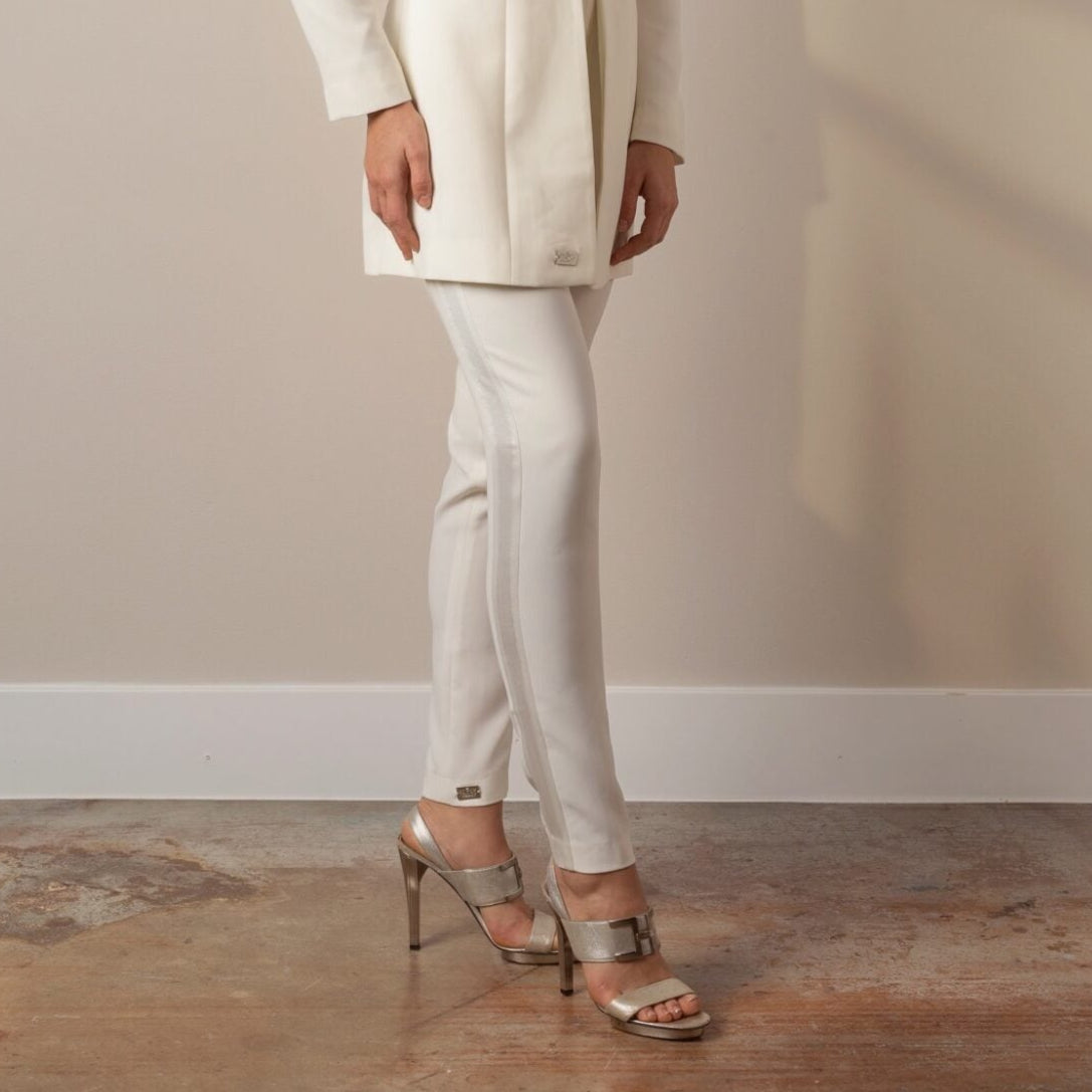 White Cigar Pants in USA | Shop Online – ELIZABETHAN WORLD